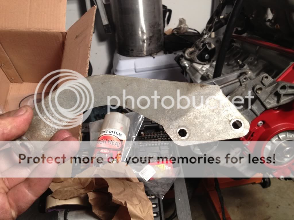 Where does this bracket go??? | SaabCentral Forums