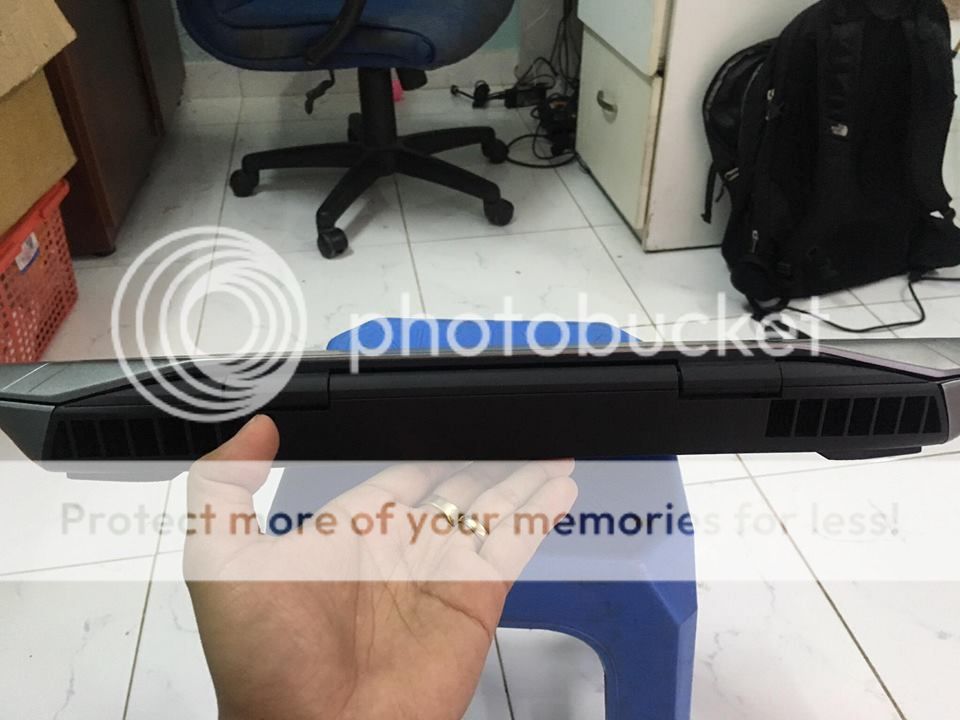 Dell Alienware M17x R5 - máy đẹp keng - 19.500.000đ | Nhật tảo